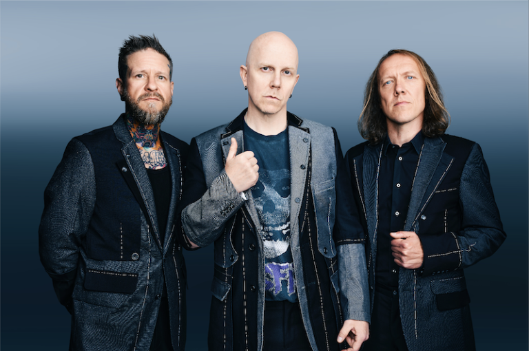 Apulanta julkaisi uutta musiikkia! | Apulanta